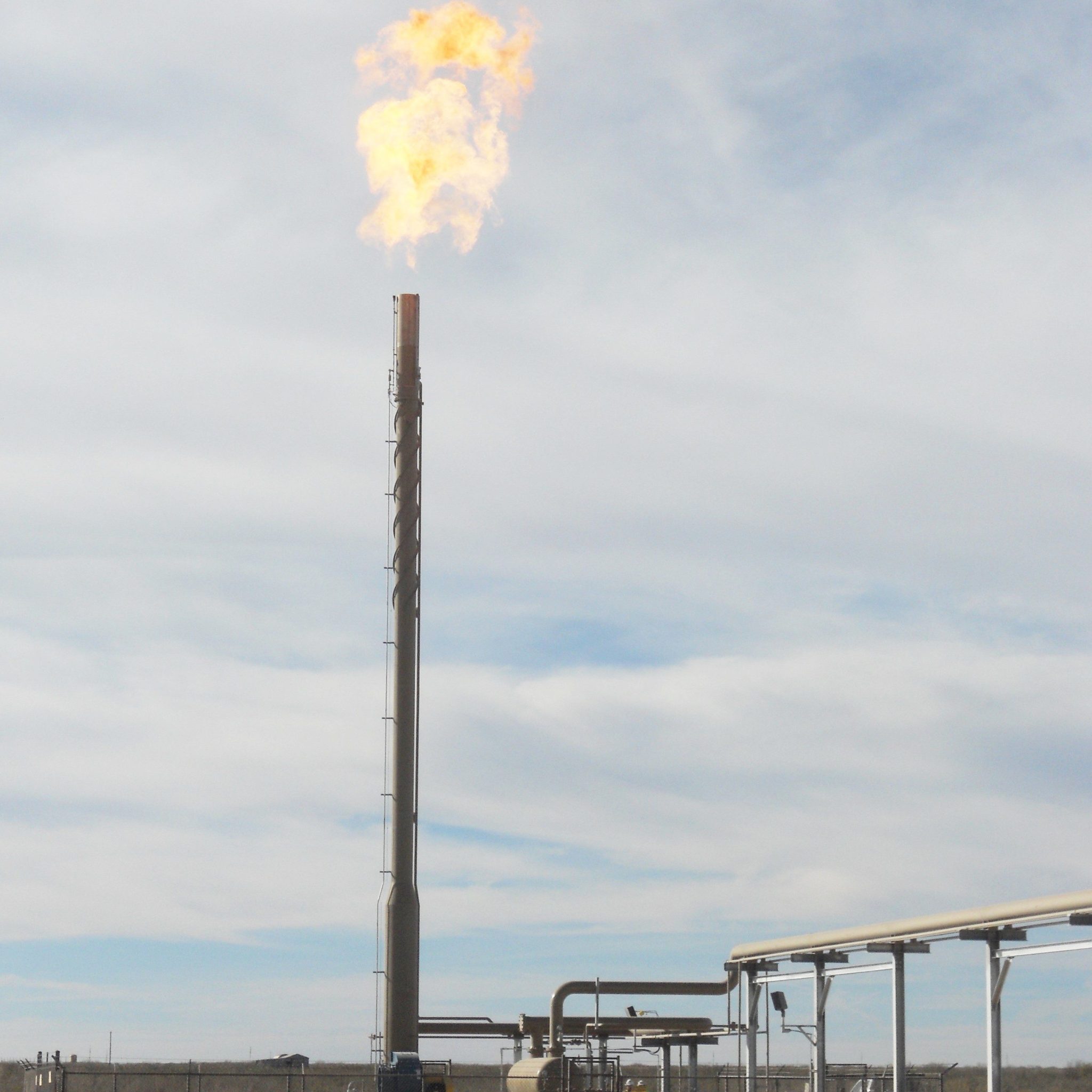 Industrial Flare Systems for Safe Gas Combustion - Hero Process Solutions